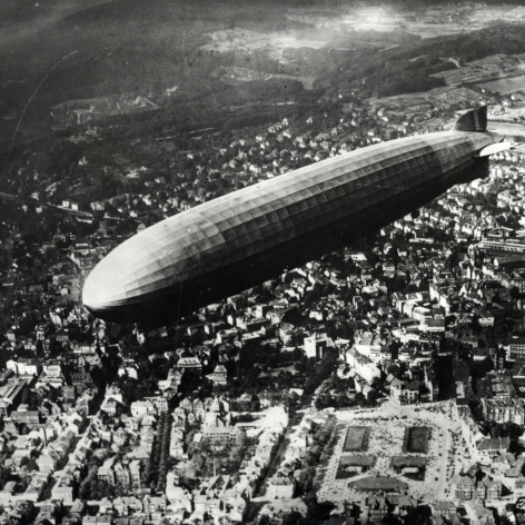 6. Mai 1937: Die vom Bielefelder Kapitän Max Pruss gelenkte „Hindenburg ...